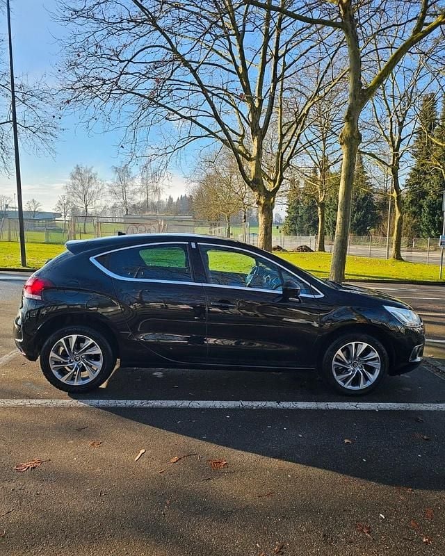 Gebraucht 2011 DS Automobiles DS4 So Chic 156 PS – 5432 Neuenhof ...