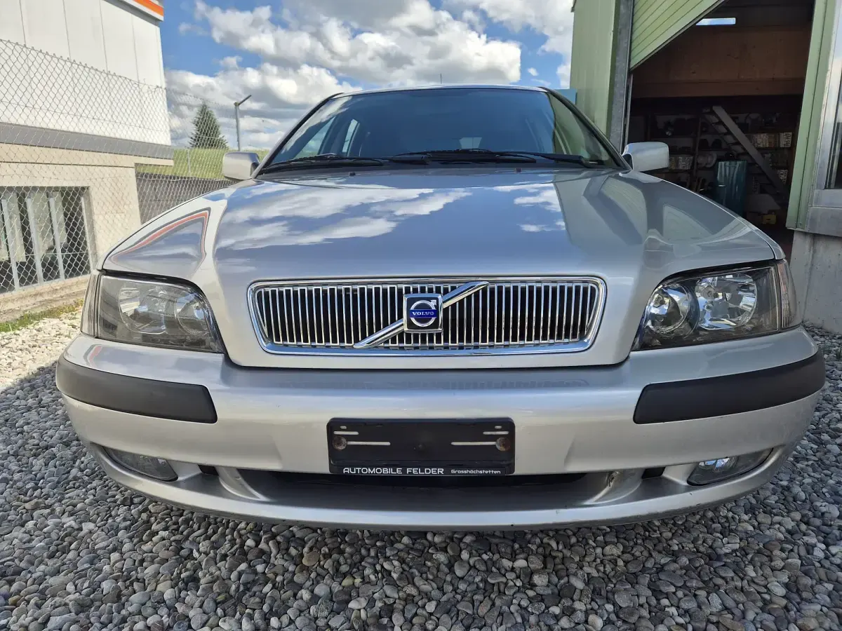 Gebraucht Volvo V40 163 PS (2002) in Grosshöchstetten - CHF 4’200 ...