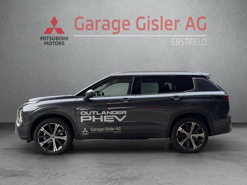 Gebraucht 2025 Mitsubishi Outlander P-HEV Instyle 306 PS SUV – 6472 ...