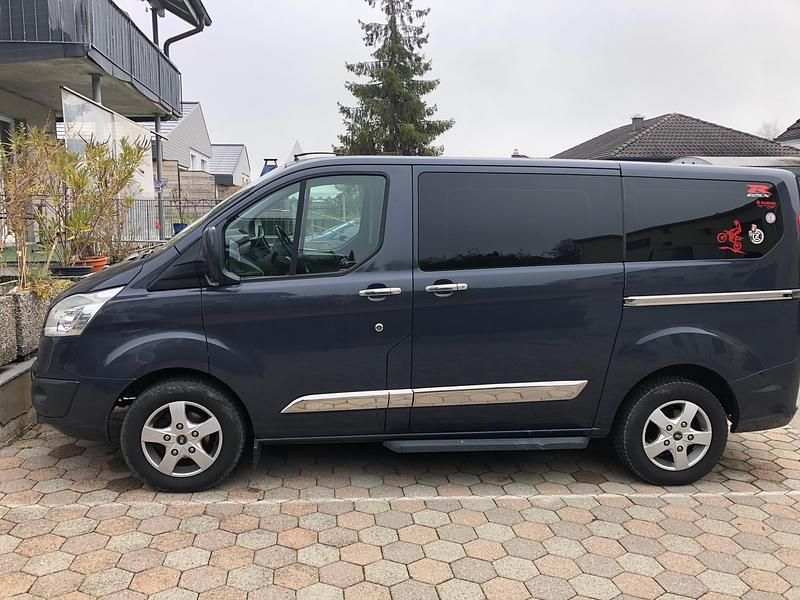 Gebraucht 2014 Ford Tourneo Custom Titanium 155 PS Van – 3273 Kappelen ...