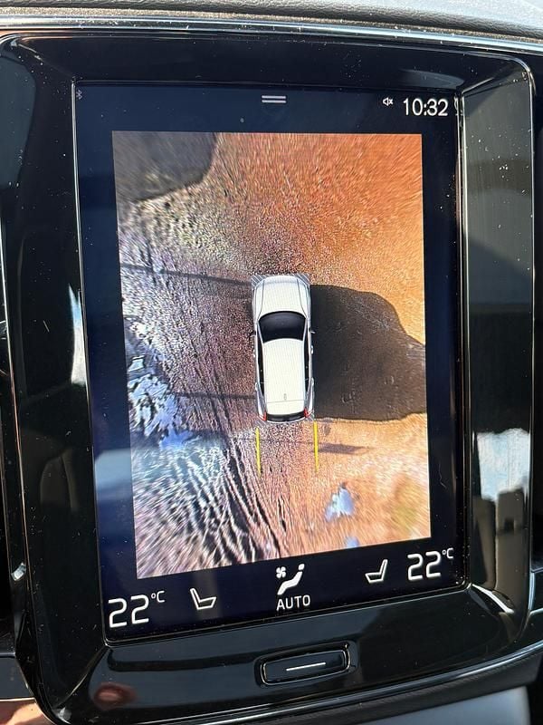 Gebraucht 2020 Volvo XC40 R-Design 245 PS SUV – 6852 Genestrerio ...