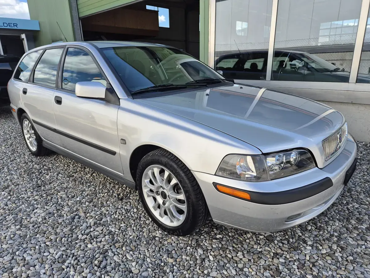 Gebraucht Volvo V40 163 PS (2002) in Grosshöchstetten - CHF 4’200 ...