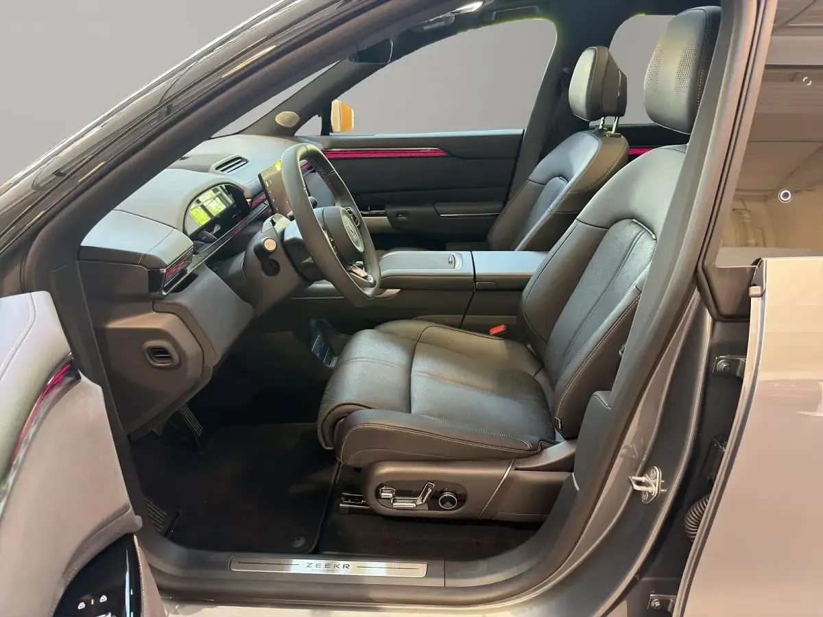 Neu Zeekr 7X Privilege AWD 646 PS (2026) in Basel - CHF 69’660 | AutoUncle