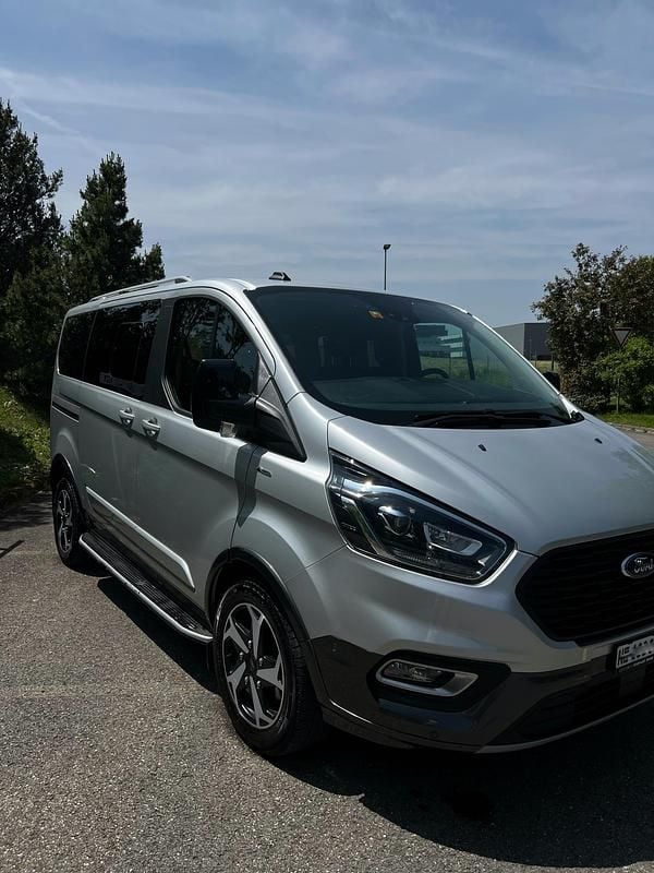 Gebraucht 2021 Ford Tourneo Custom Active 185 PS – 2300 La Chaux de ...
