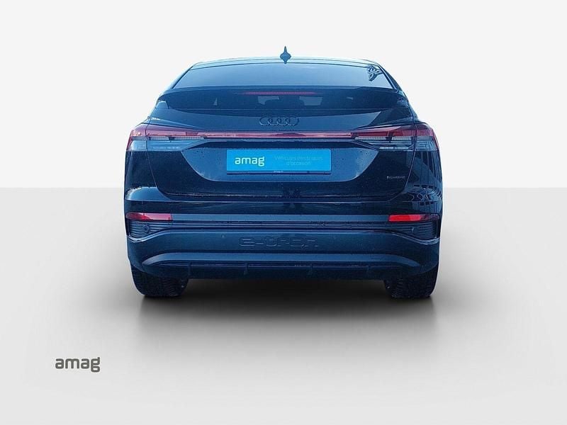 Gebraucht 2024 Audi Q4 e-tron Ambiente 340 PS SUV – 1219 Le Lignon ...