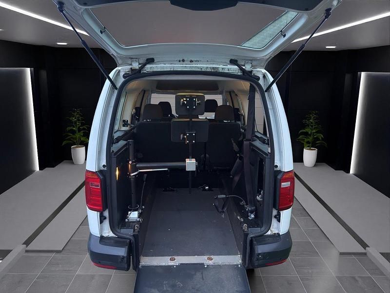 Gebraucht 2017 VW Caddy Maxi Comfortline 102 PS Van / Kleinbus – 5723 ...