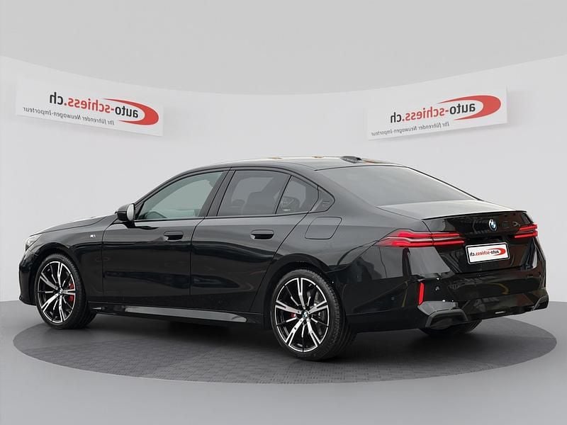 Gebraucht 2025 BMW 520 Shadowline 190 PS Limousine – 8604 Hegnau ...