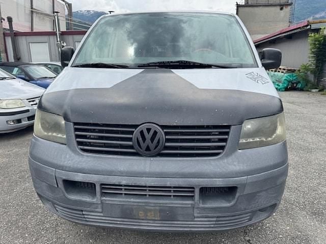 Gebraucht 2008 VW Caravelle Trendline 131 PS Van / Kleinbus – 1920 ...
