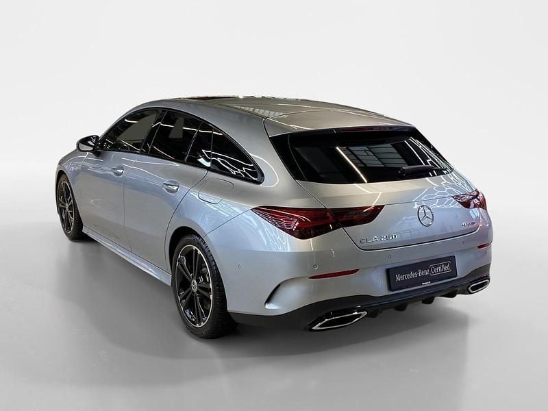 Gebraucht 2025 Mercedes CLA250 Shooting Brake AMG line 224 PS Kombi ...