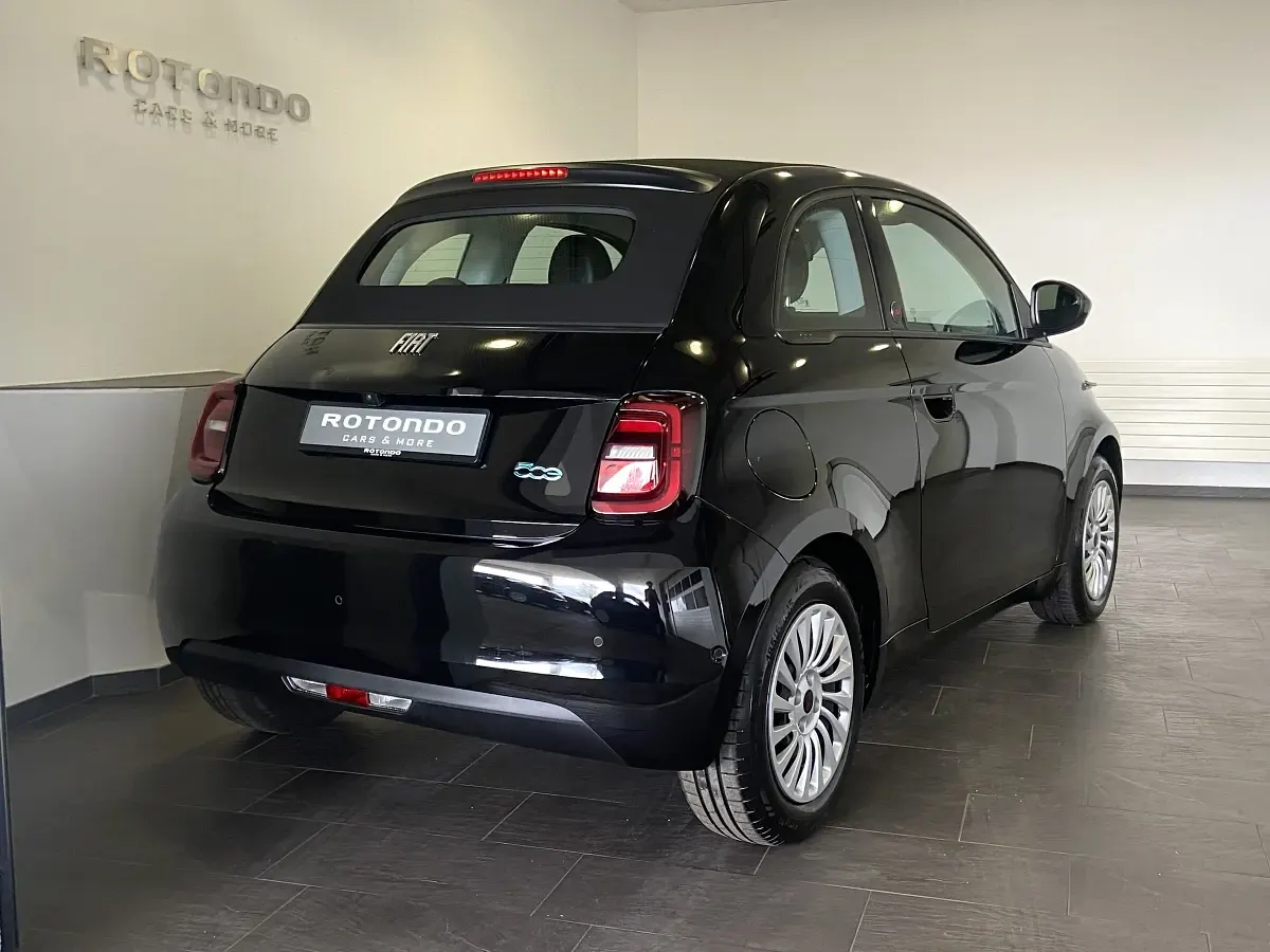 Neu Fiat 500e Red 119 PS (2026) in Hendschiken - CHF 22’900 | AutoUncle