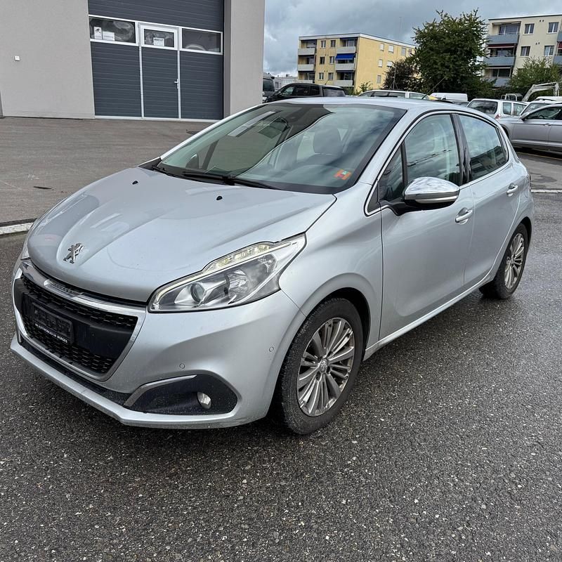 Peugeot 208 Allure Gebraucht