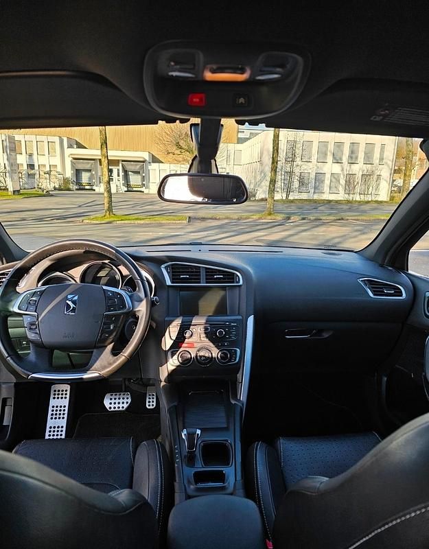 Gebraucht 2011 DS Automobiles DS4 So Chic 156 PS – 5432 Neuenhof ...