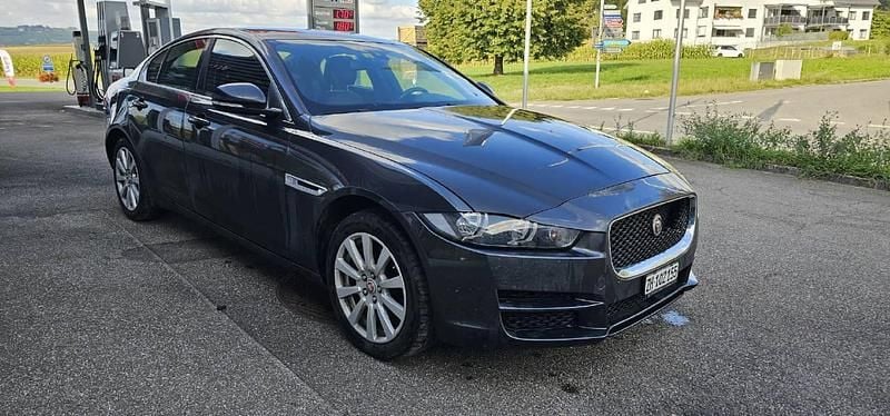 Gebraucht 2016 Jaguar XE Prestige 180 PS Limousine – 8217 Wilchingen ...