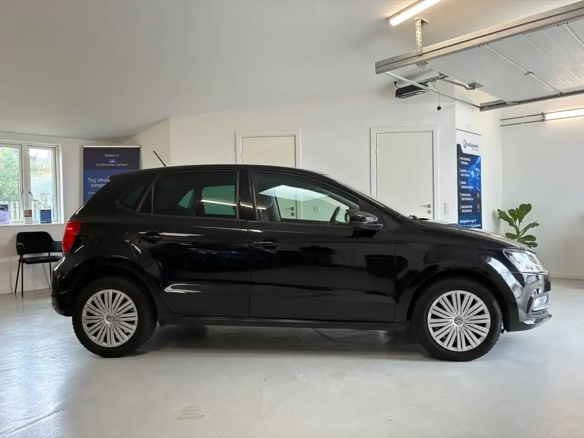 Brugt VW Polo Comfortline 90 HK (2015) - 89.900 kr. | AutoUncle