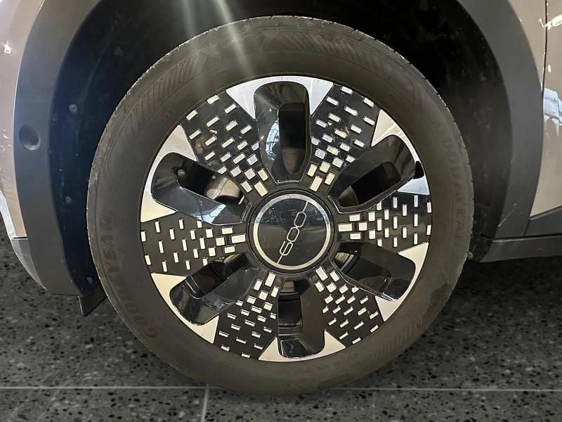 Brugt 2024 Fiat 600E La Prima 156 HK SUV – 6000 Kolding (Forhandler ...