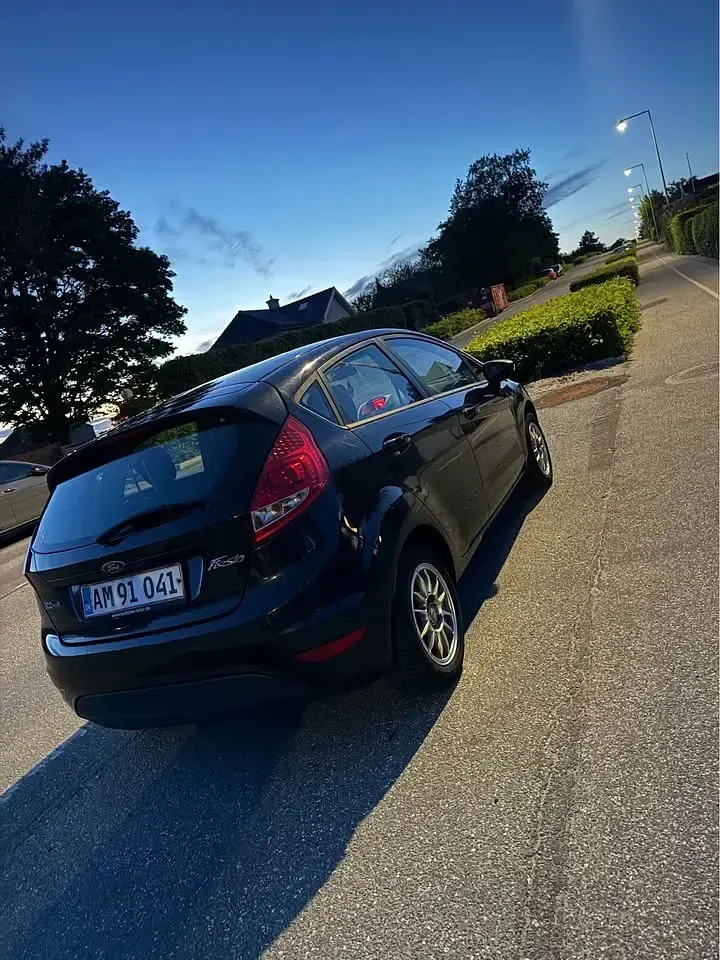 Brugt Ford Fiesta 95 HK (2010) i Roskilde, Danmark - 24.500 kr. | AutoUncle
