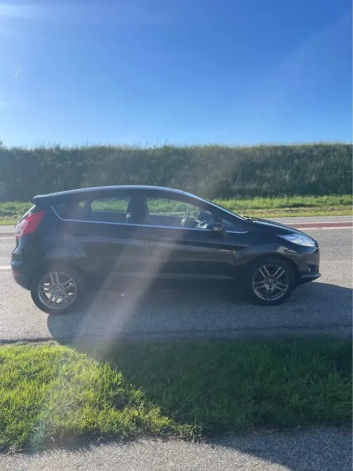 Brugt Ford Fiesta 125 HK (2014) i Horsens, Danmark - 39.000 kr. | AutoUncle