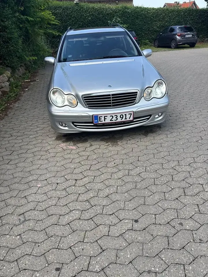 Brugt Mercedes C220 150 HK (2004) i Slangerup, Frederikssund - 21.000 ...
