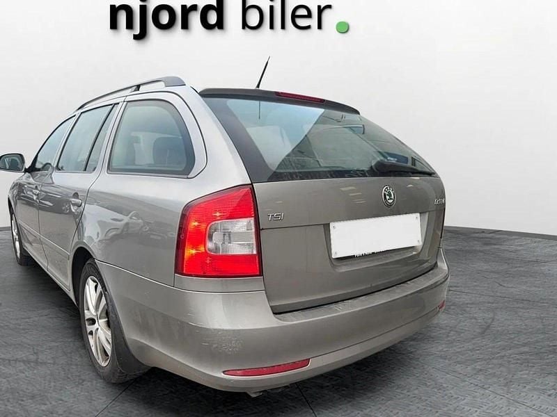 Brugt 2010 Skoda Octavia Ambiente 122 HK Stationcar – 8600 Silkeborg ...
