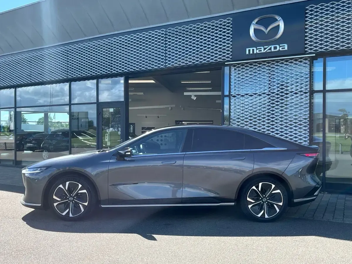 Ny Mazda 6e Takumi-Line 245 HK (2026) i Struer - 299.900 kr. | AutoUncle