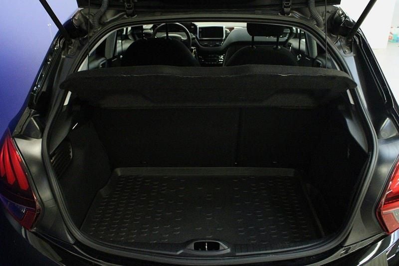 Brugt 2018 Peugeot 208 Signature Sky 82 HK Hatchback – 5260 Odense ...