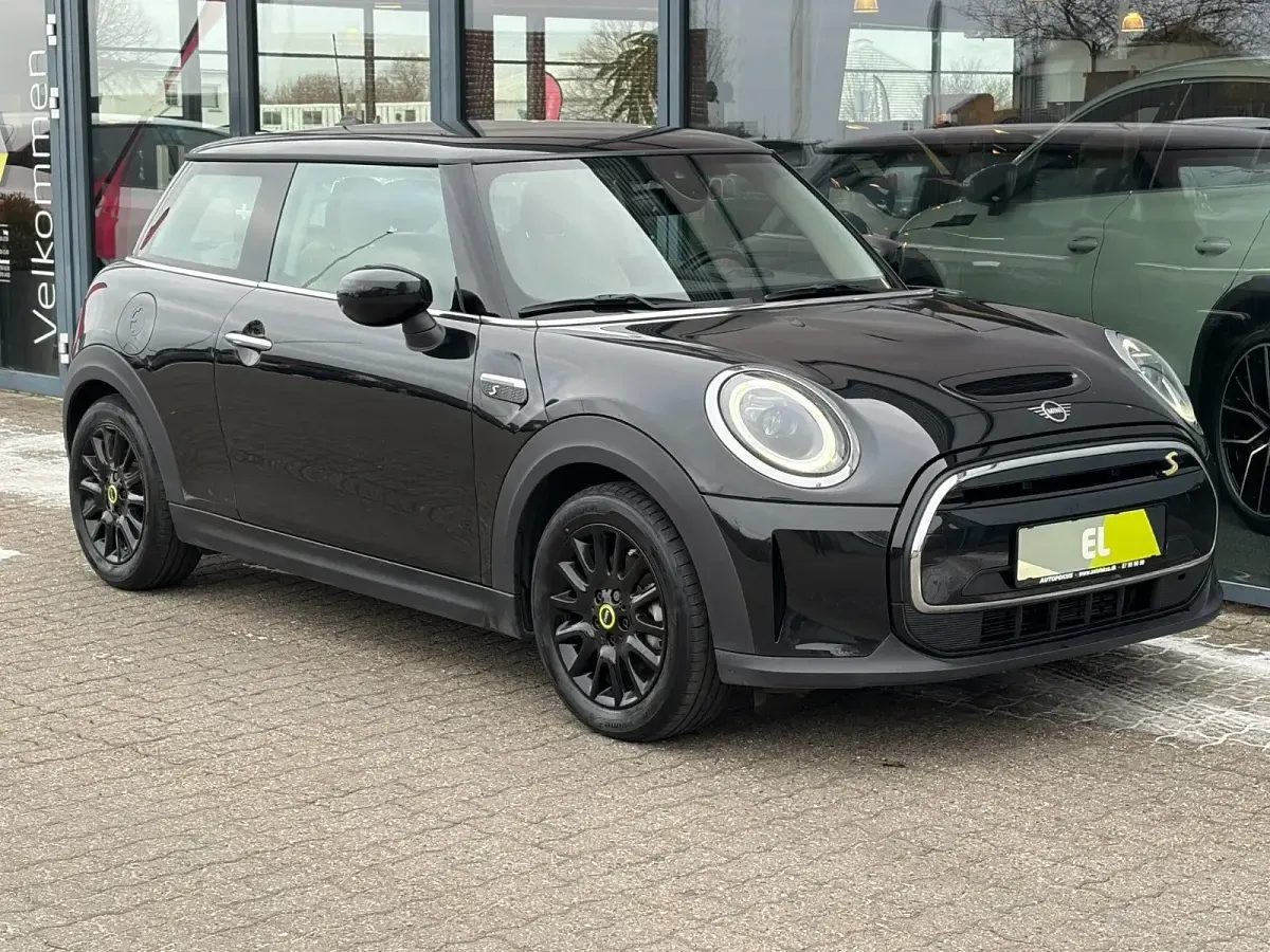 Brugt Mini Cooper SE Essential 184 HK (2023) i Randers SØ - 139.700 kr ...