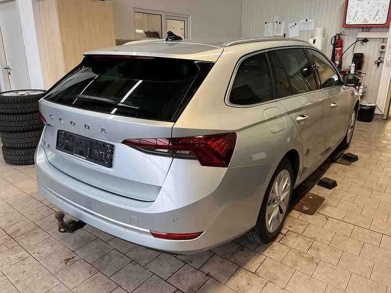 Gebraucht 2020 Skoda Octavia First Edition 150 PS Kombi – Bayern ...
