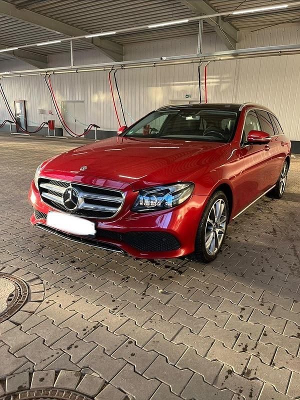 Gebraucht 2017 Mercedes E400 Avantgarde 333 PS Kombi – 49832 ...