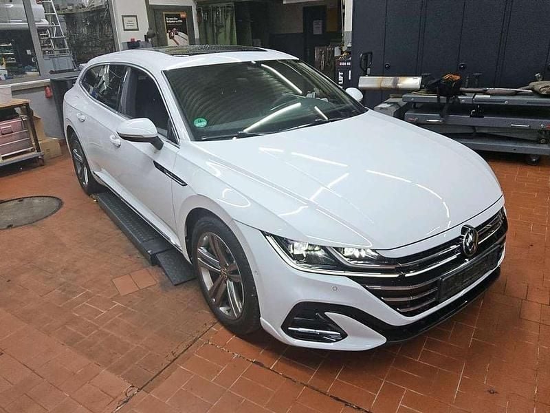 Gebraucht 2021 VW Arteon R-line 200 PS Kombi – Niedersachsen (Händler ...