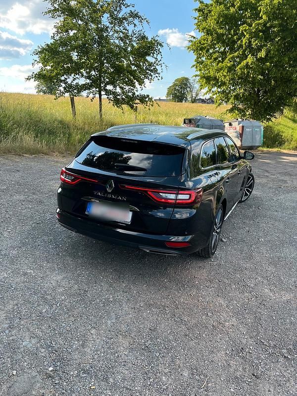 Gebraucht 2021 Renault Talisman 225 PS Kombi – 51570 Nordrhein ...