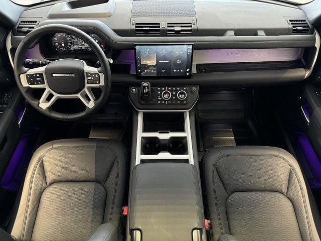 Gebraucht 2025 Land Rover Defender SE 300 PS SUV – 94036 Passau ...