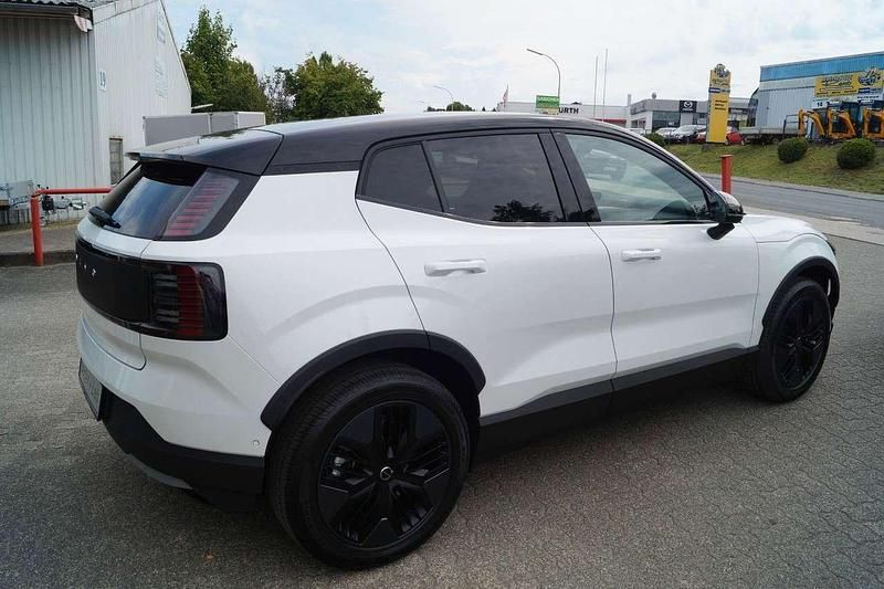 Gebraucht 2025 Volvo EX30 CC Ultra 428 PS SUV – 59872 Meschede (Händler) – 51.790 € (Fairer ...