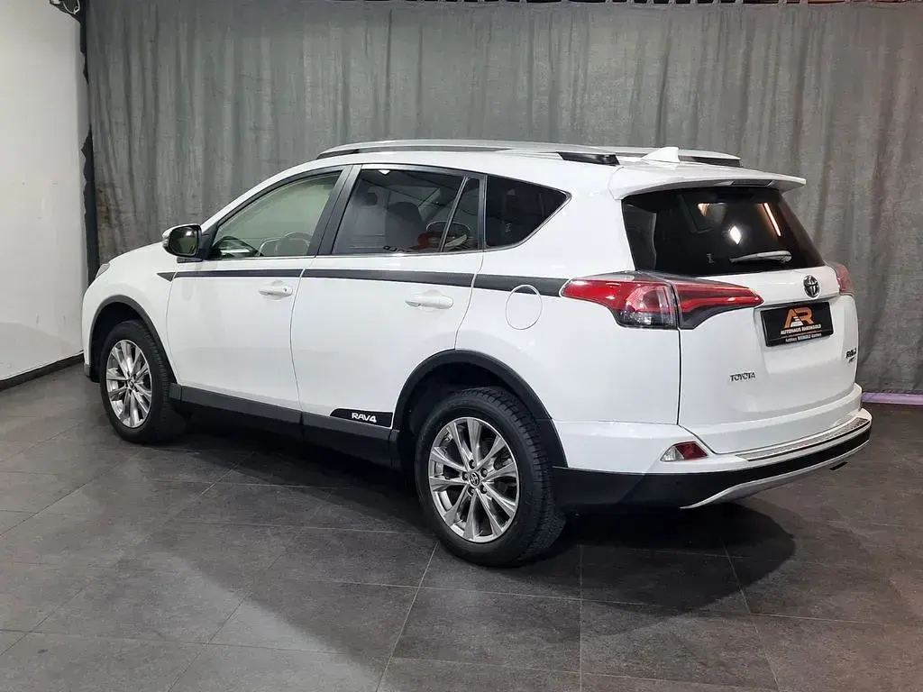 Gebraucht Toyota RAV4 Executive 152 PS (2016) in Baden-Württemberg ...