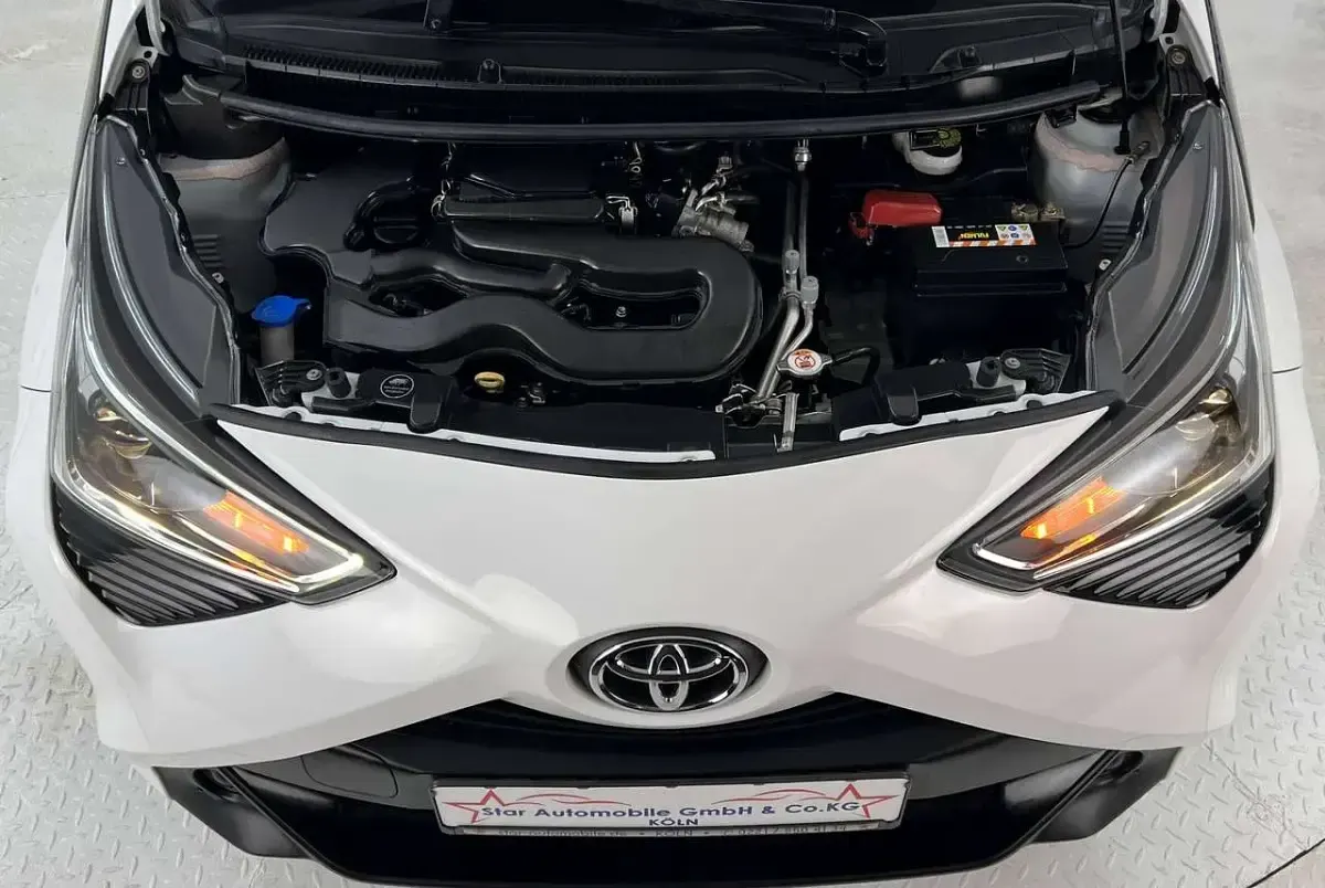 Gebraucht Toyota Aygo X Business Edition 72 PS (2022) in Köln - 11.890 ...