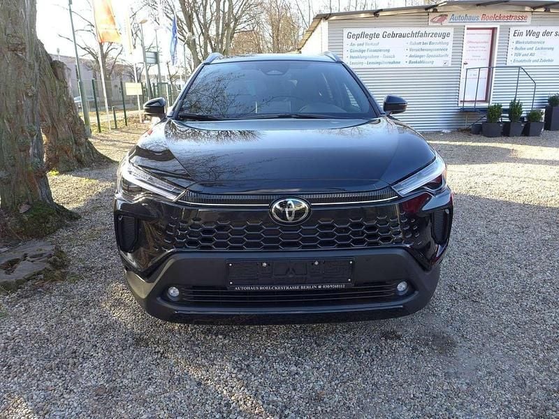 Neu 2026 Toyota Corolla Cross Style 152 PS SUV – 13088 Berlin (Händler ...