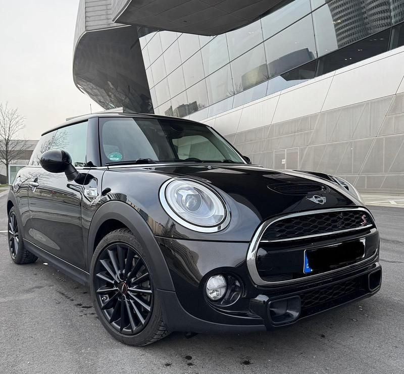 Gebraucht 2018 Mini Cooper S Coupé 192 PS Coupé – 80636 Neuhausen ...