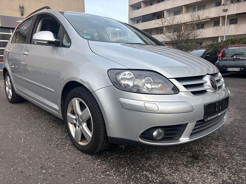 Gebraucht 2008 VW Golf Plus Cross United 105 PS Van / Kleinbus – Hessen ...