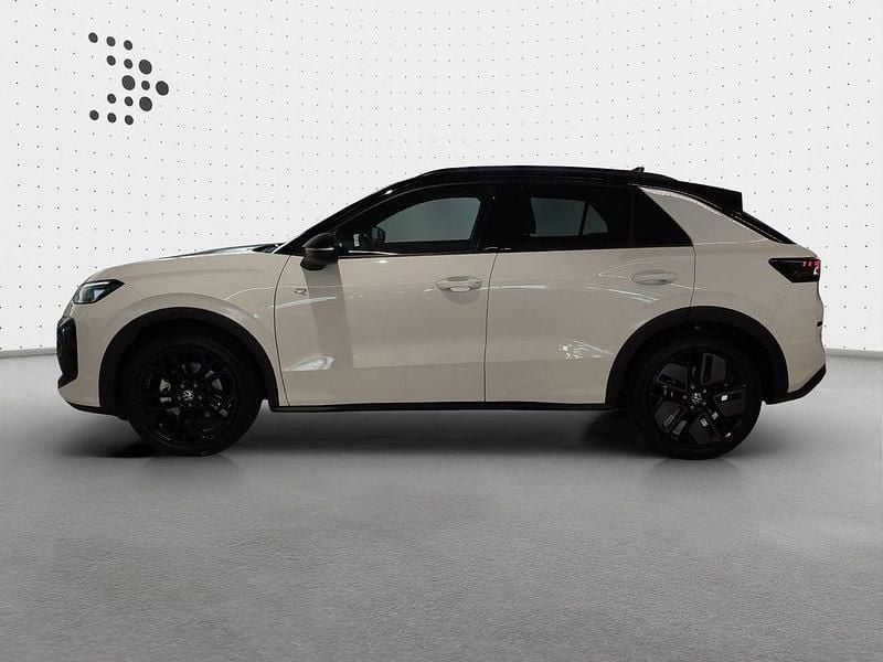 Gebraucht 2025 VW T-Roc R-line 150 PS SUV – Hessen (Händler) – 37.880 ...