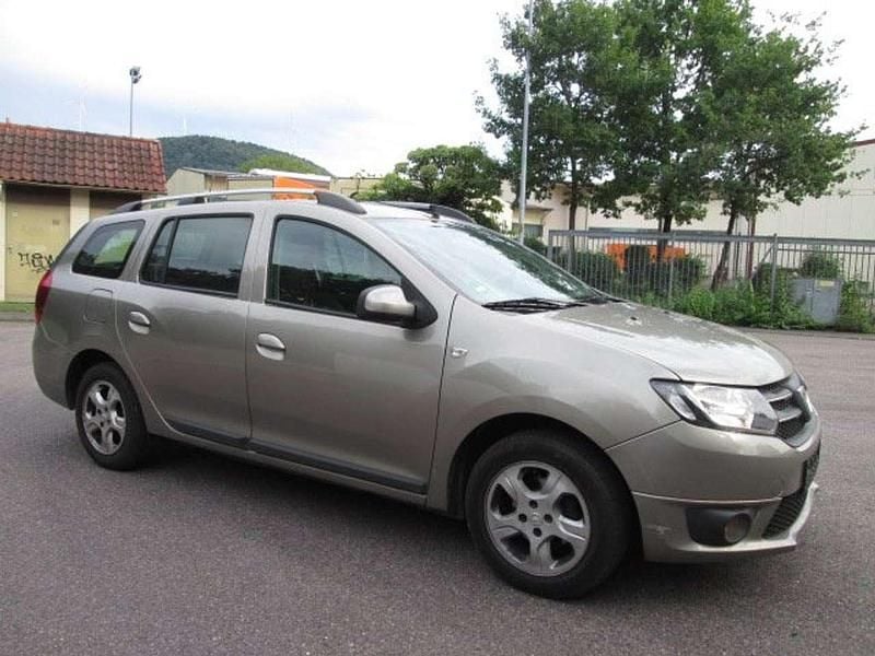 Gebraucht 2014 Dacia Logan MCV 90 PS Kombi – 73329 Kuchen (Händler) – 2 ...