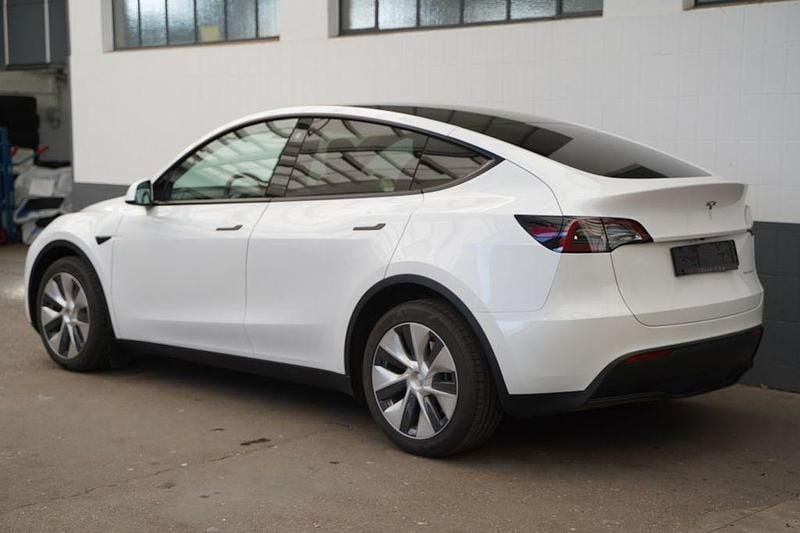 Gebraucht 2023 Tesla Model Y Long Range AWD 514 PS SUV – Nordrhein ...