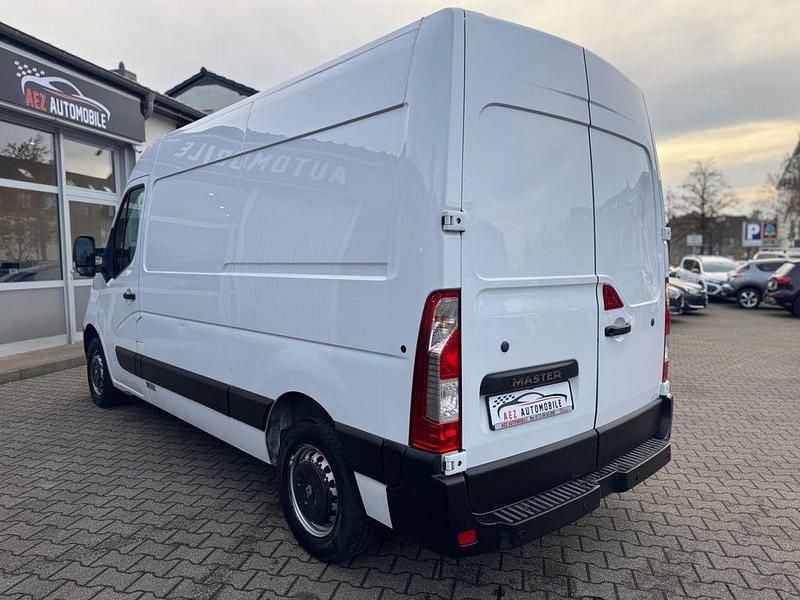 Gebraucht 2019 Renault Master 131 PS Van / Kleinbus – Nordrhein ...