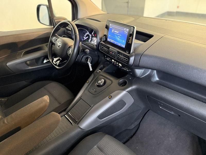 Gebraucht 2021 Toyota Proace Verso City 131 PS Kombi – Baden ...