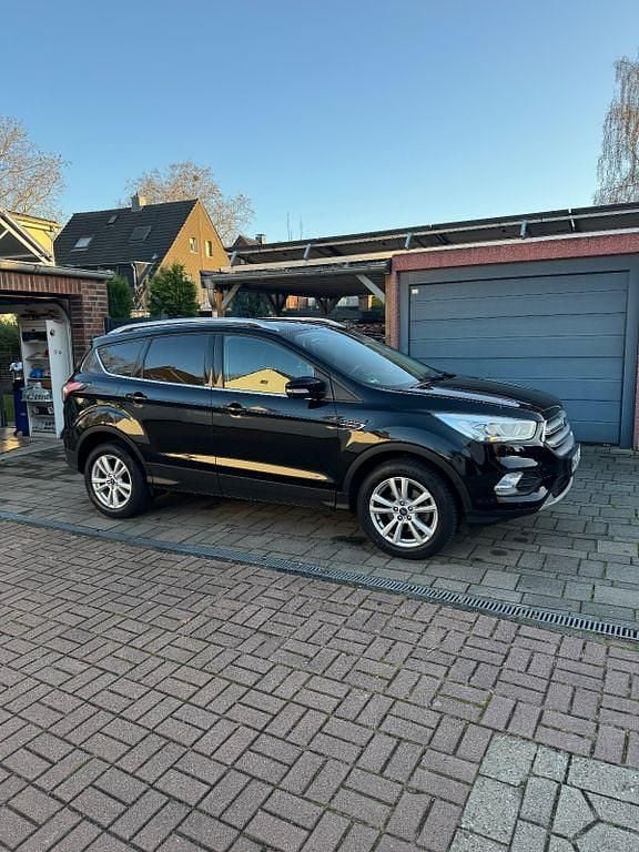 Gebraucht 2019 Ford Kuga Cool & Connect 150 PS SUV – 47445 Nordrhein ...