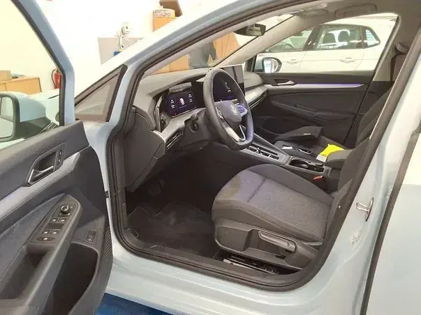 Gebraucht VW Golf VIII Life 204 PS (2025) in Isny - 30.550 € | AutoUncle