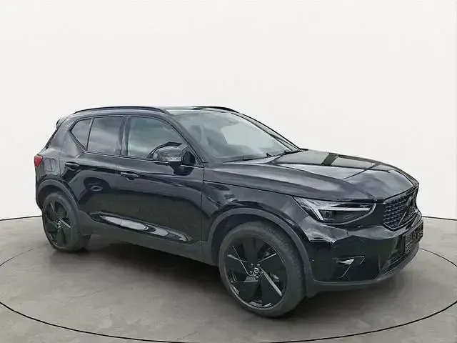 Gebraucht Volvo XC40 Plus 163 PS (2025) in Hessen - 35.990 € | AutoUncle
