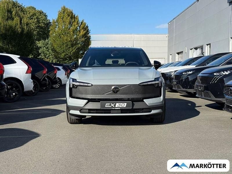 Gebraucht 2025 Volvo EX30 CC Performance 428 PS SUV – Nordrhein ...