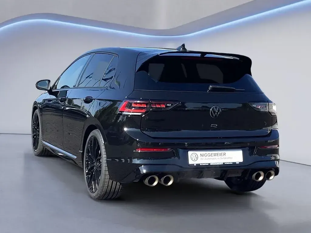Neu VW Golf VIII Black Edition 333 PS (2026) in Nordrhein-Westfalen ...