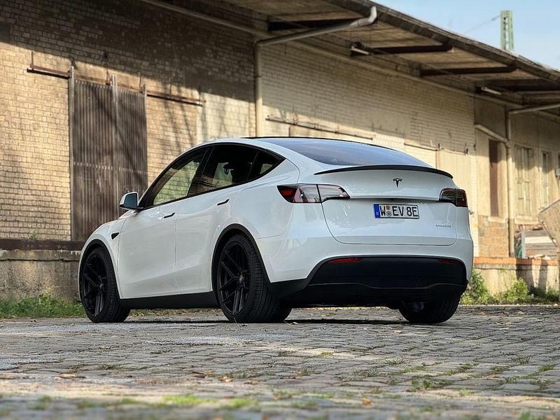 Gebraucht 2022 Tesla Model Y Performance 534 PS SUV – 42119 Wuppertal ...