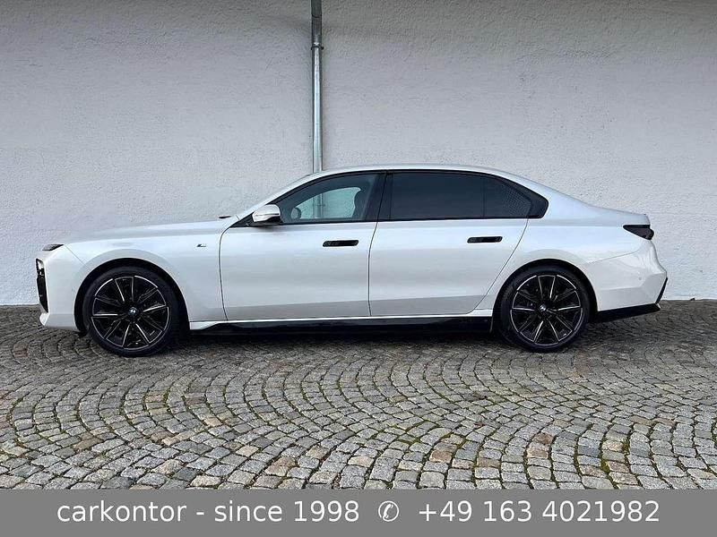 Gebraucht 2024 BMW i7 M Sport 544 PS Limousine – 81245 München (Händler ...