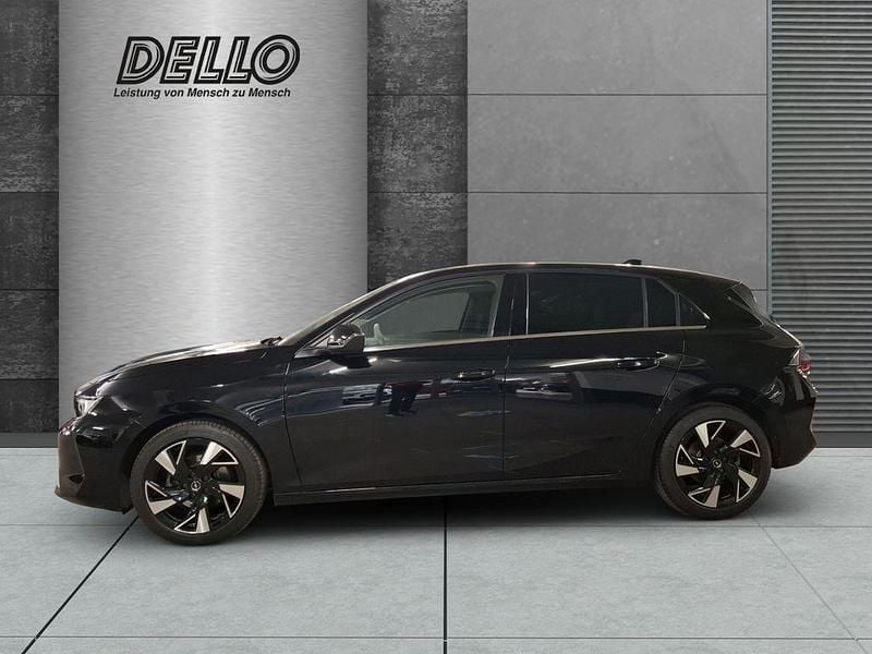 Gebraucht 2022 Opel Astra Elegance 131 PS Limousine – Hamburg (Händler ...